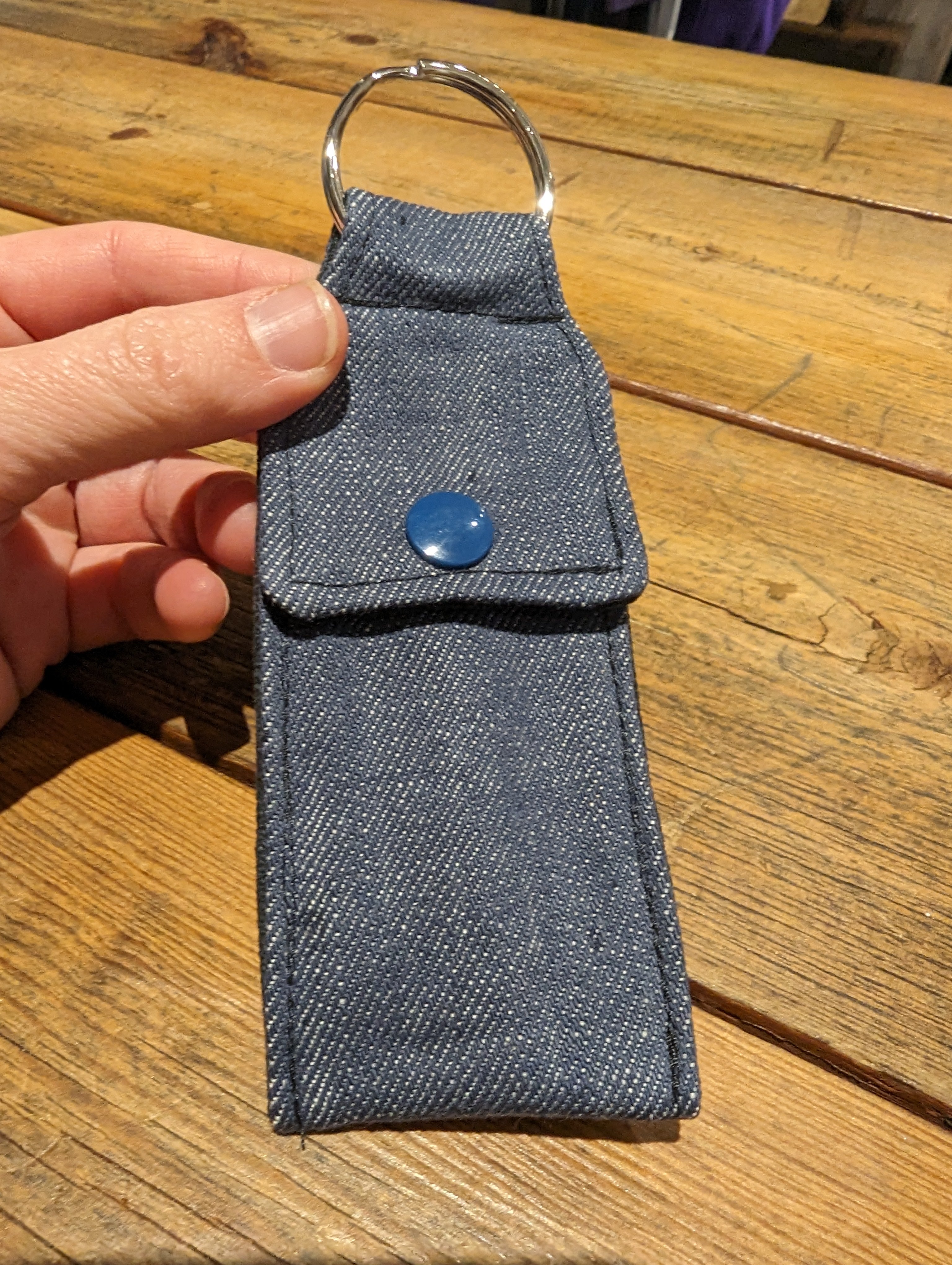 Pocket Key Chain For Floss Sticks, Lighter, USB Stick, Chap Stick ...